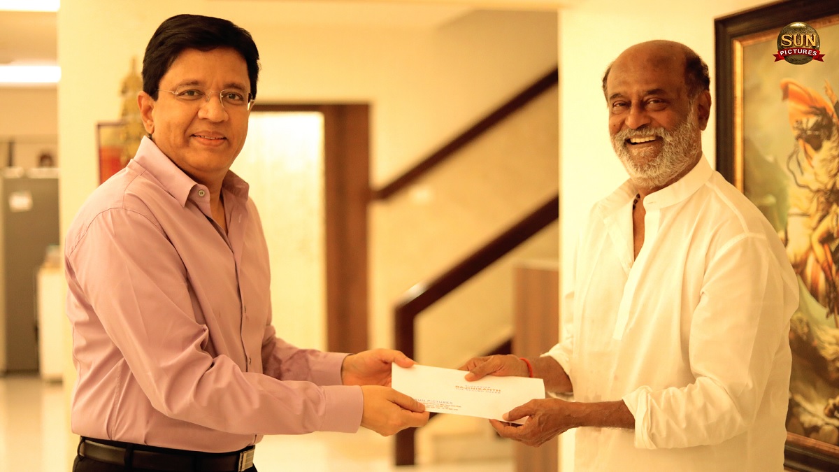 Rajinikanth Gets BMW X7 And Rs 100 Cr Cheque For Success Of Jailer; All ...
