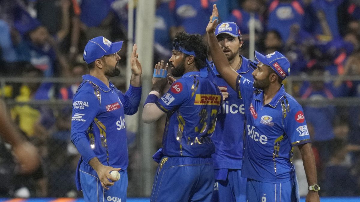 'Absolutely Ordinary Bowling': Sunil Gavaskar Slams Hardik Pandya For Conceding Three Sixes ...