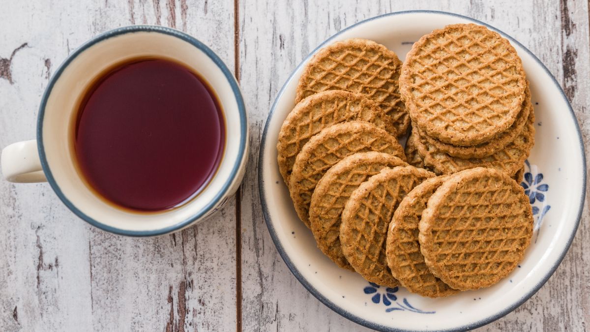 Never Combine Your Tea With These 5 Foods | Unhealthy Food Combinations