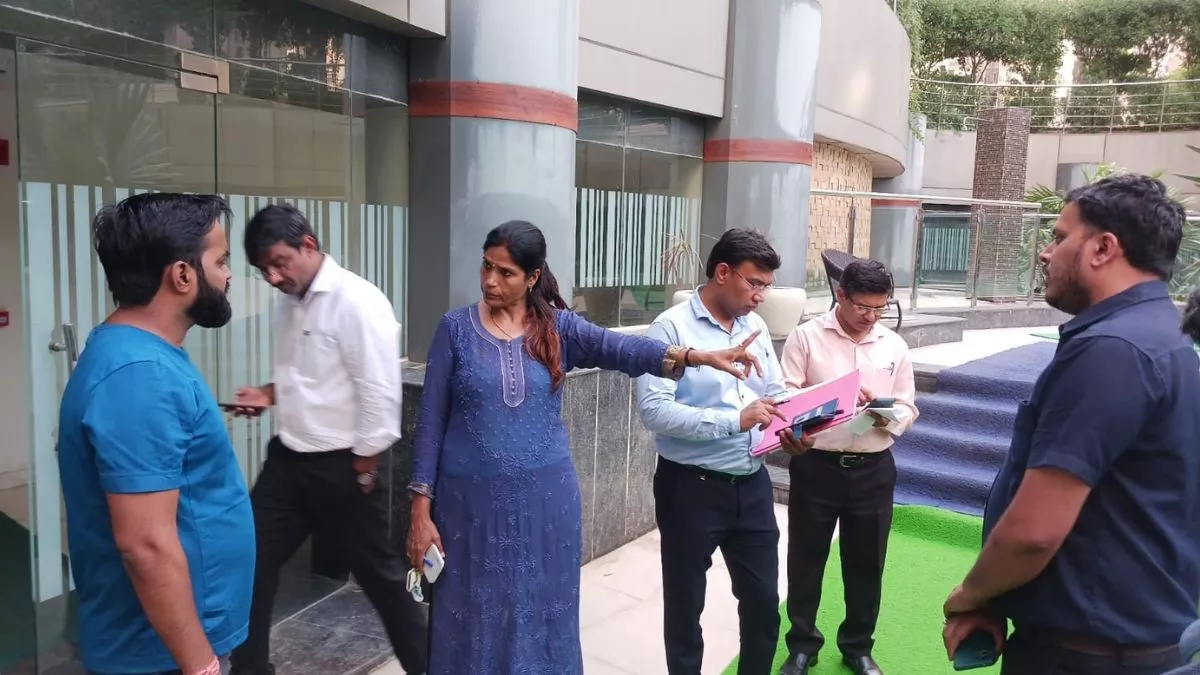 Greater Noida: 20 Fall Ill After Swimming In High-Rise Society's Pool ...