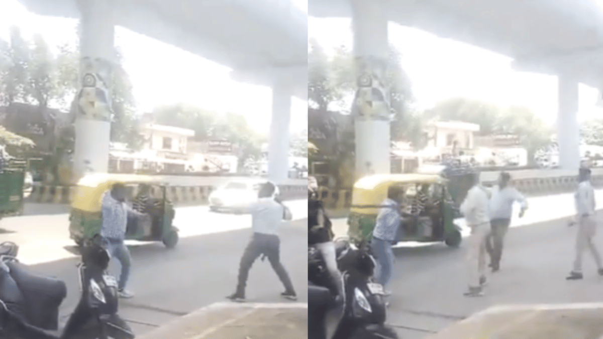 Agra Viral Video: Two Men Fight With Belt And Baseball Bat After ...