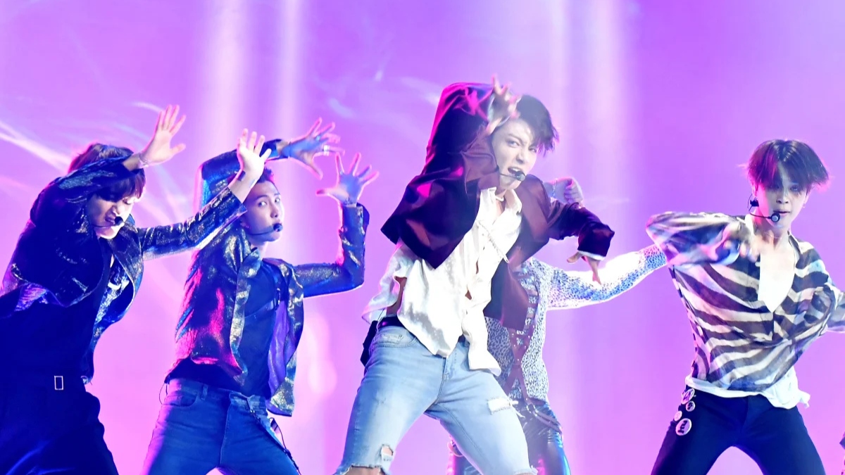 BTS V, Jungkook, Jimin, Jin And Others Embody Shah Rukh Khan’s Dance ...