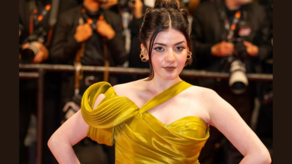 Aastha Shah Redefines Beauty At Cannes; Becomes First Indian With ...