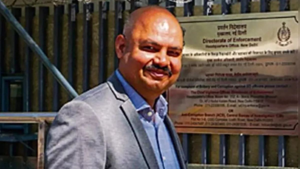 Journalism To Arvind Kejriwal's PA: Who Is Bibhav Kumar, Key Accused In ...