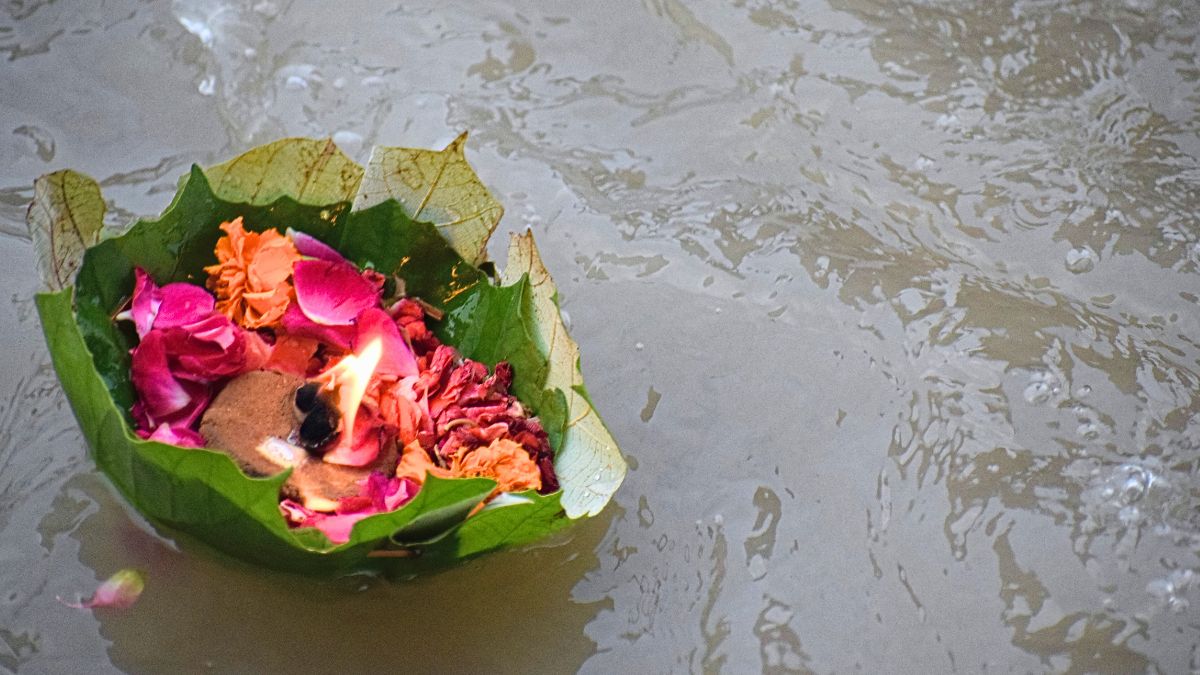 7 Things You Must NEVER Do If You Keep Gangajal At Home