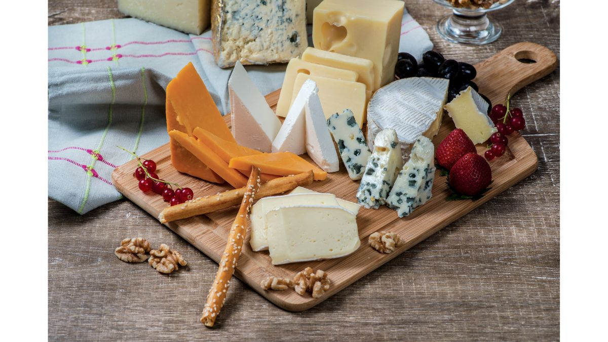 5 Disadvantages Of Eating Too Much Cheese Everyday