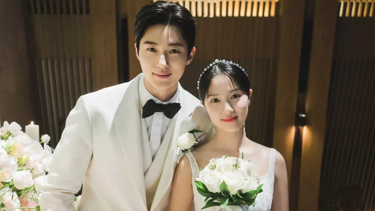 Are Kim Hye Yoon And Byeon Woo Seok Dating? Lovely Runner Actress Has ...