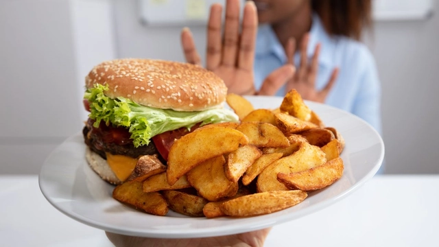 Never Begin Your Day By Consuming These Foods In Your Breakfast