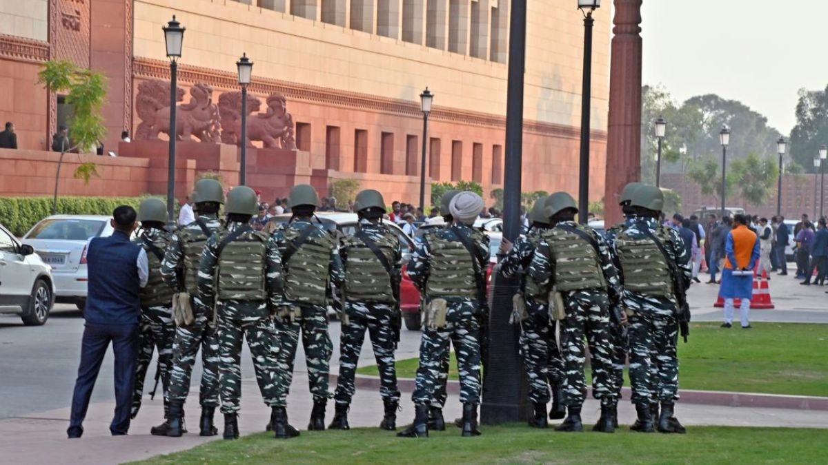 Delhi: Three Arrested For Trying To Enter Parliament Complex Using ...