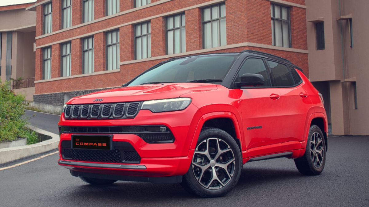 Jeep Compass Base Variant Price Reduced By Nearly Rs 2 Lakh; Check New ...