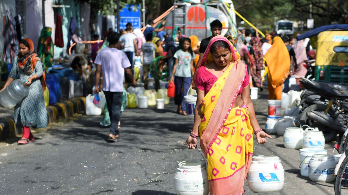 Delhi Govt Makes 'Humanitarian Appeal' To Haryana To Release More Water ...