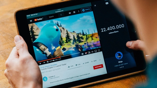 YouTube To Soon Let People Add Notes In 'Inaccurate and Unclear' Videos ...