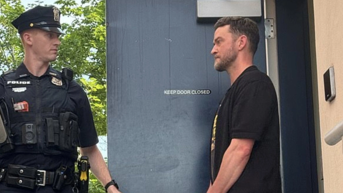 Justin Timberlake Charged With DWI, Mug Shot And Photos In Handcuff Go ...