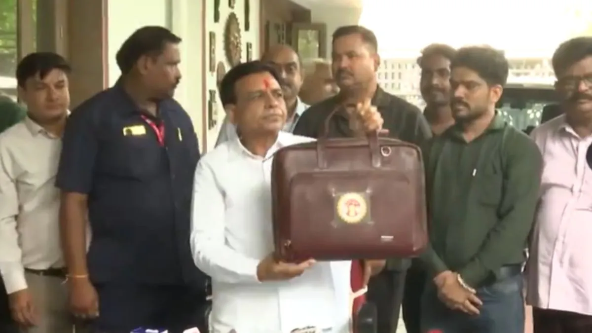 MP Budget 2024: 7500 Recruitments In Police Dept, Focus On Women | Key ...