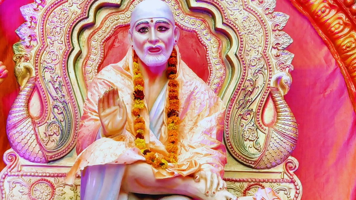 Guru Purnima 2024: 7 Things You Must Offer To Sai Baba On This Day For Success And Good Luck