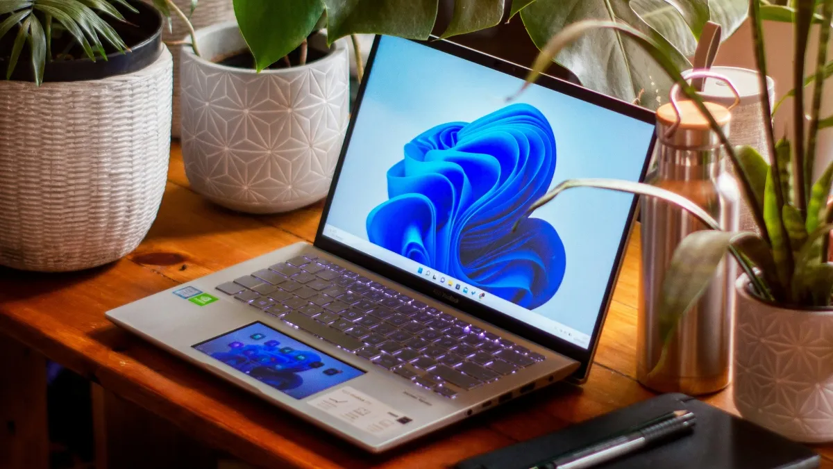 Windows CrowdStrike Issue: Microsoft Launches USB Recovery Tool To Help ...