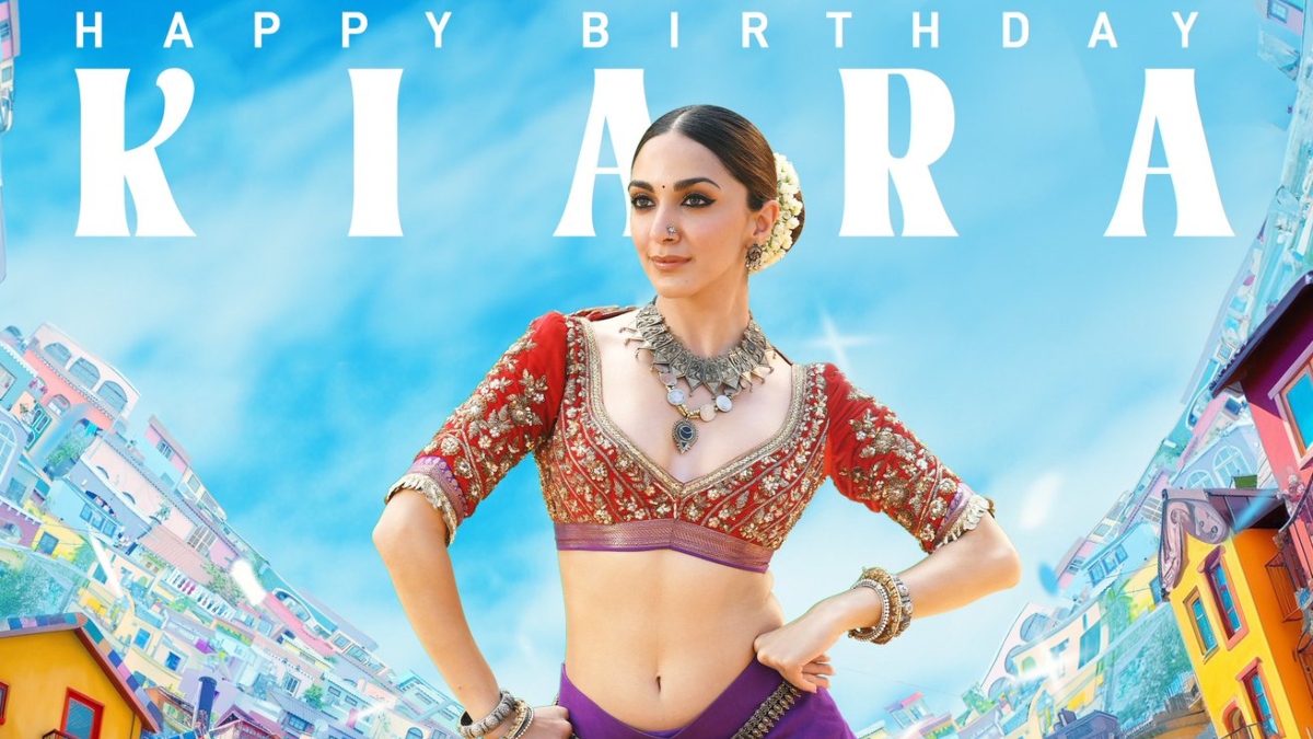 Kiara Advani’s Sizzling New Poster From Game Changer Is Out On Her ...