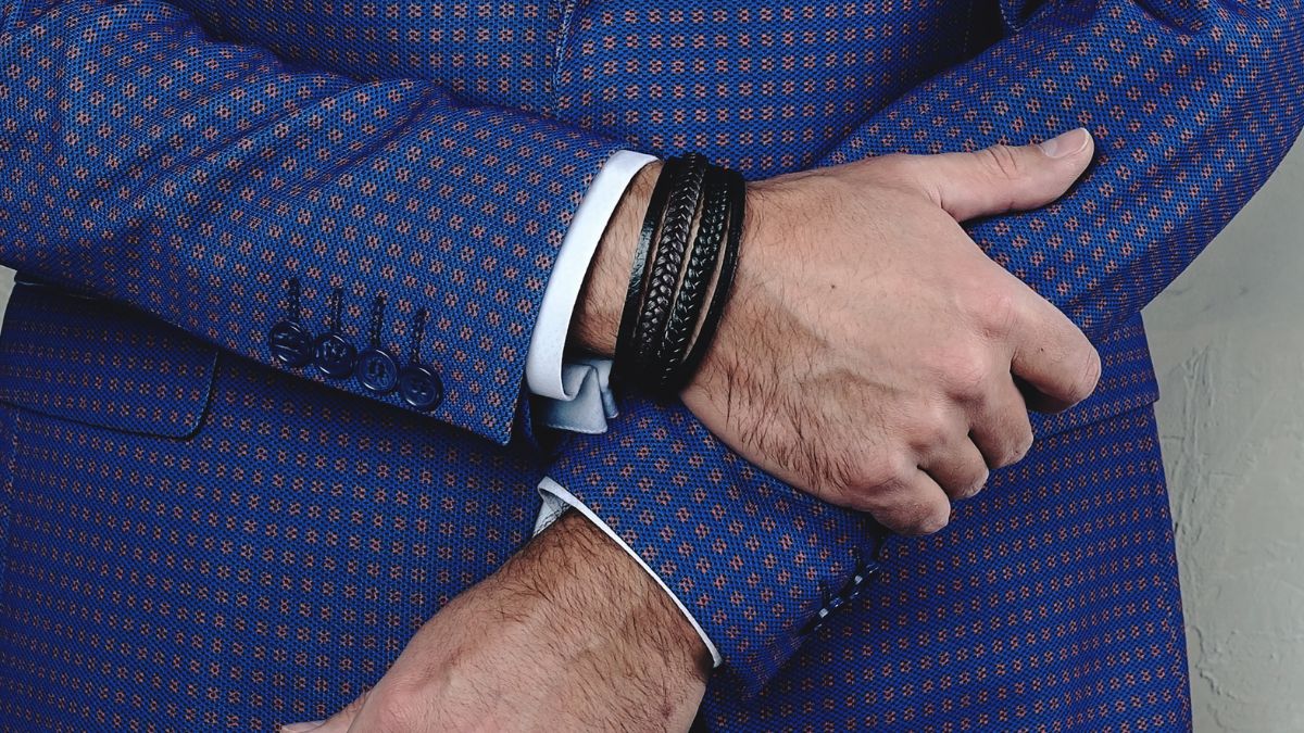 Black Thread Benefits: Expert Shares Significance Of Wearing Kala Dhaga ...