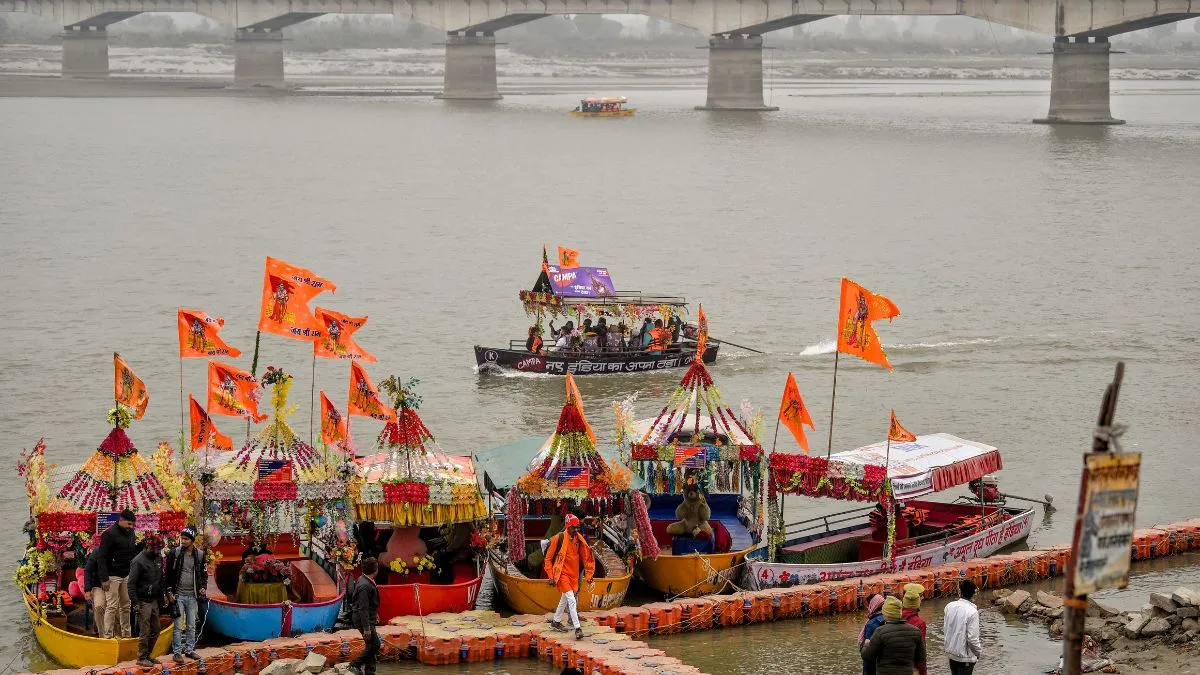 Ayodhya: Boat Carrying Devotees Capsizes In Saryu River; Four Rescued ...