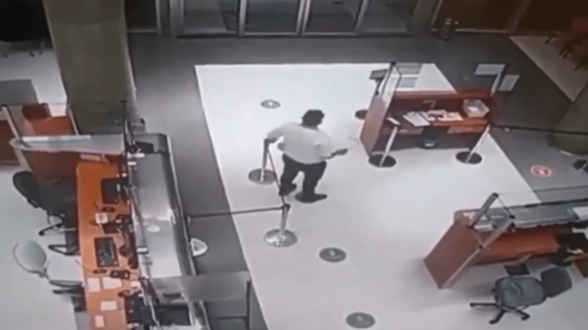 Security Guard Interacts With Ghost? Viral Video Shows Man Welcoming ...