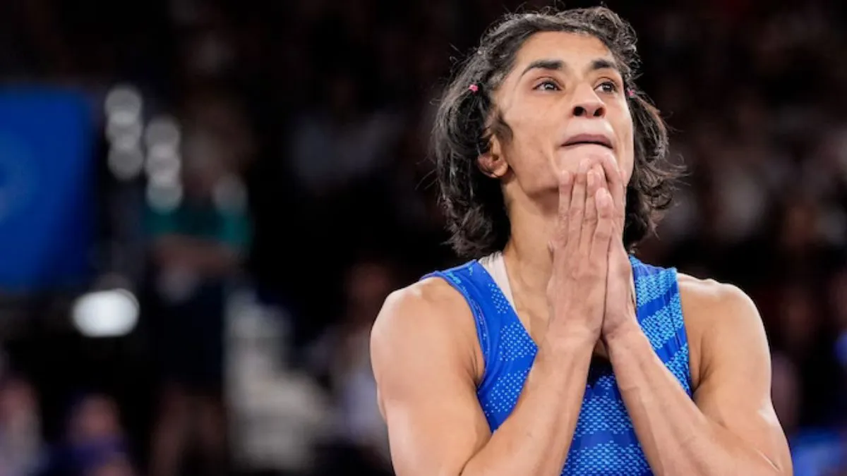 Congress Aap Reacts To Vinesh Phogats Disqualification From Paris Olympics 2024 Not An 