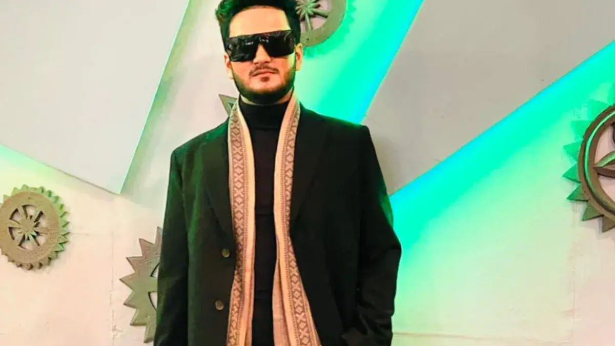 Bangladesh Conflict: Actor Shanto, His Father Selim Khan Killed During ...