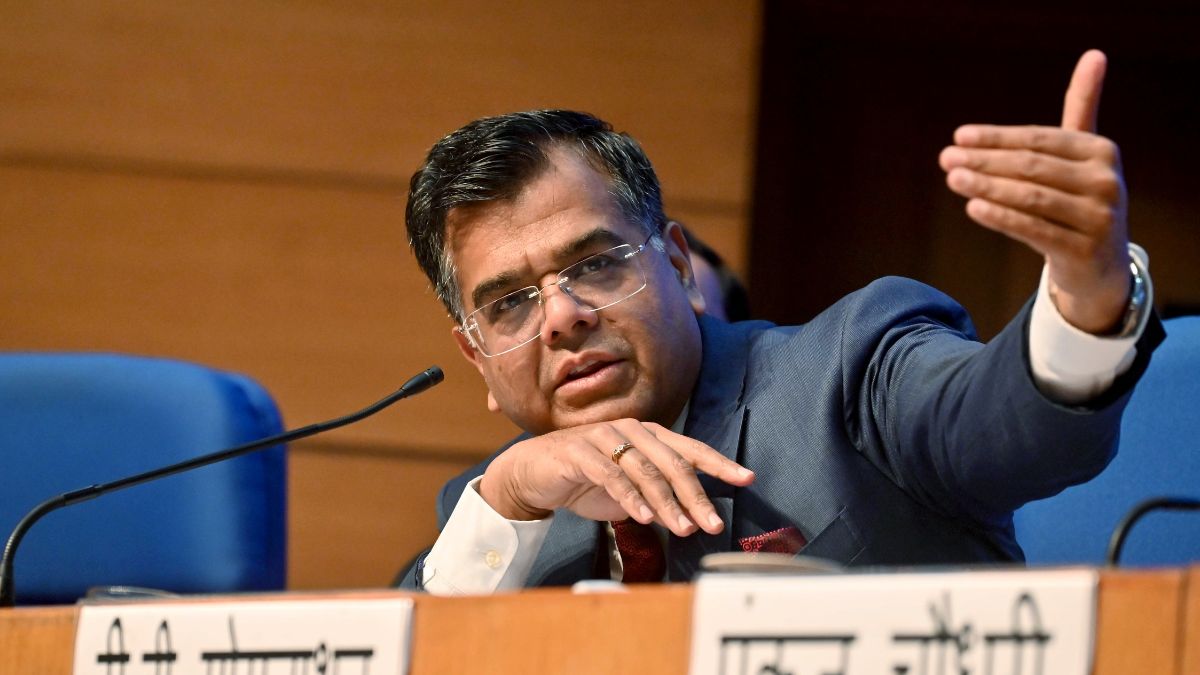 Who Is TV Somanathan, IAS Officer Set To Replace Rajiv Gauba As Cabinet ...