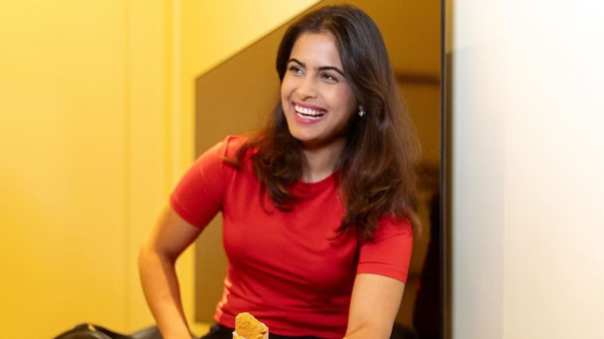 Paris Olympics 2024: Manu Bhaker Enjoys Favourite Snack After Returning ...