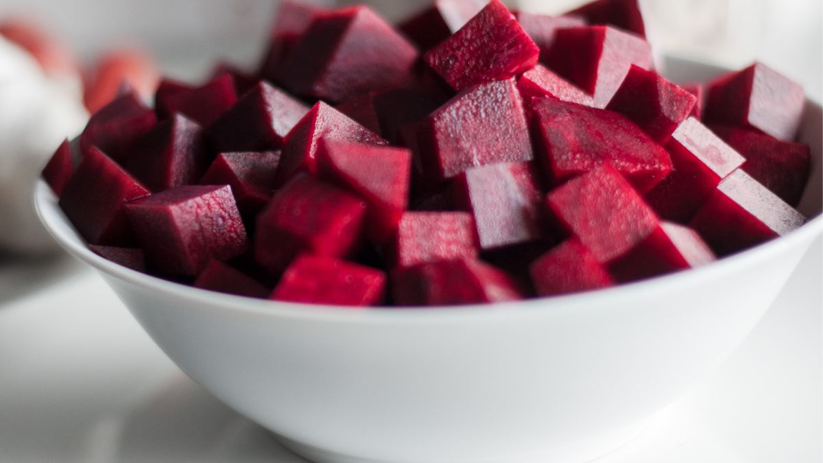 5 Best DIY Beetroot Face Masks To Achieve Clear And Bright Skin At Home