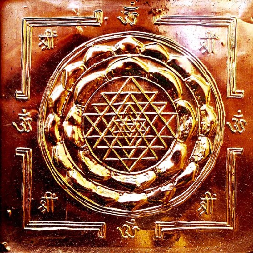 5 Best Locations To Place Shree Yantra At Home To Unlock Money Luck And ...