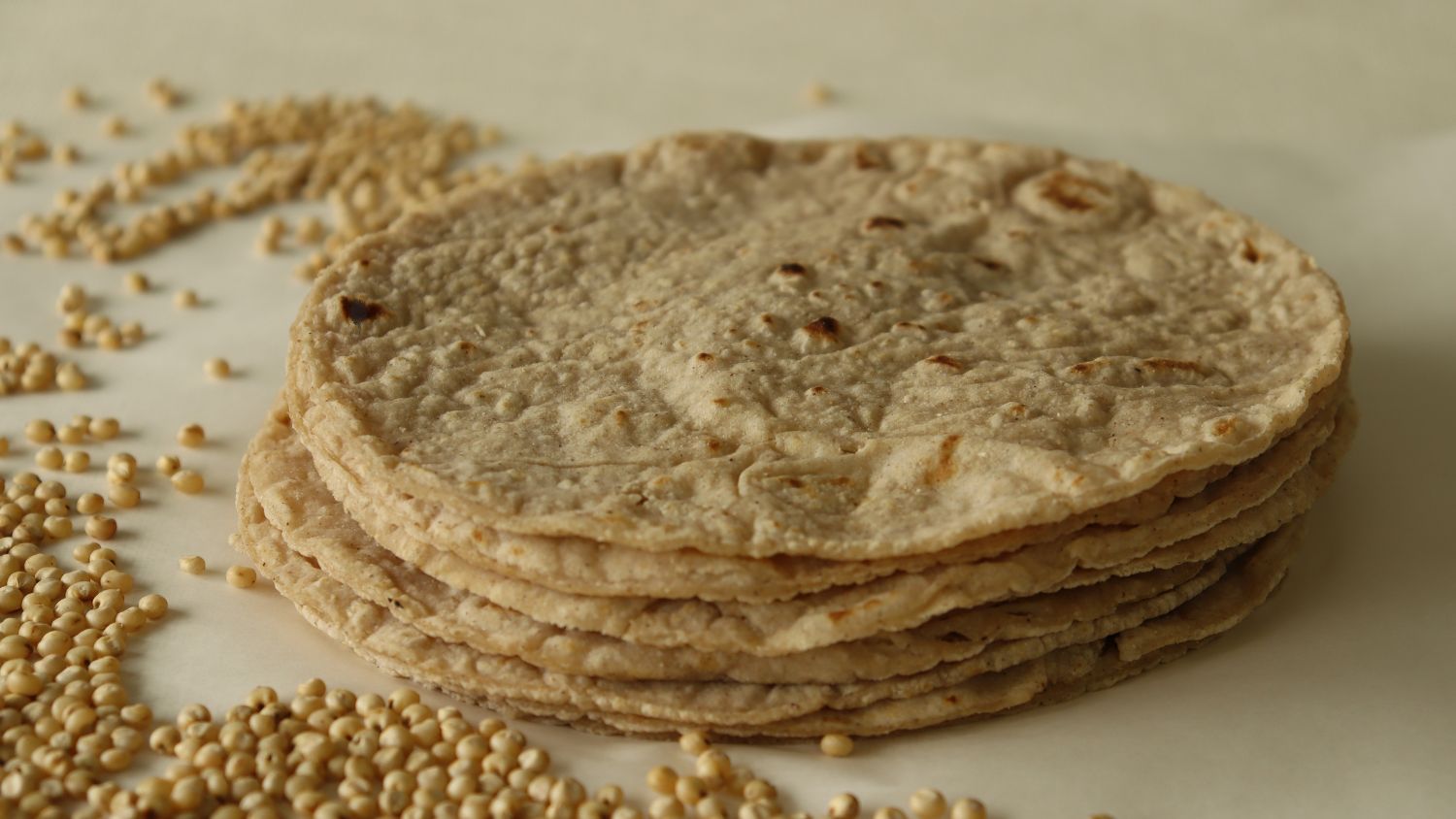Jowar Atta Benefits; 5 Reasons To Replace Your Regular Wheat Flour With ...
