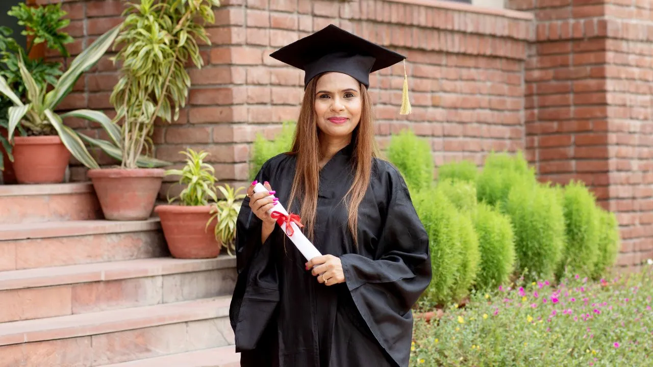 Centre Directs AIIMS, Other Medical Institutes To Design India Dress ...