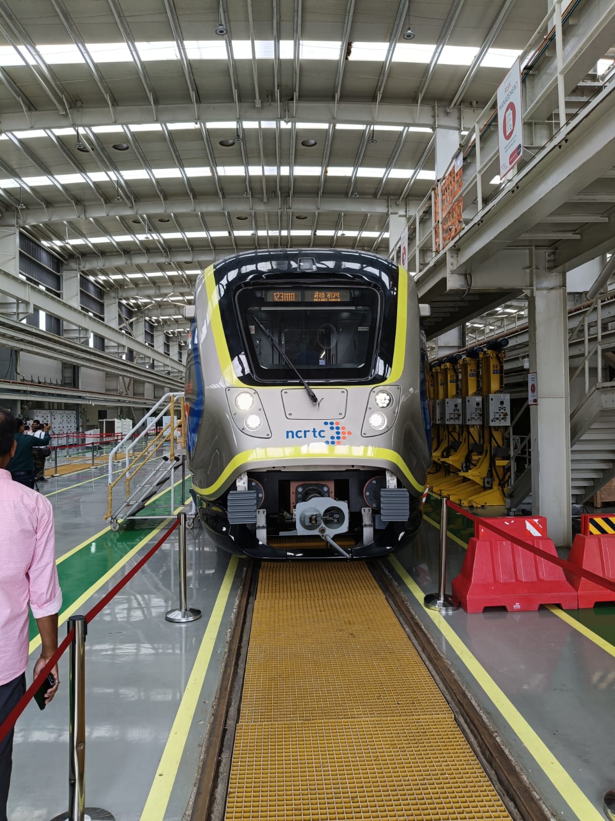 NCRTC Unveils Next-Gen Design For Meerut Metro; From Seats To Coaches ...