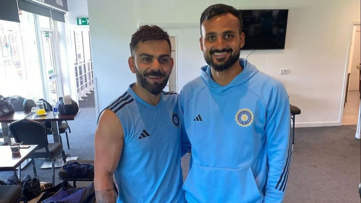 Akash Deep Receives Special Gift From Virat Kohli As RCB Duo Gears Up ...