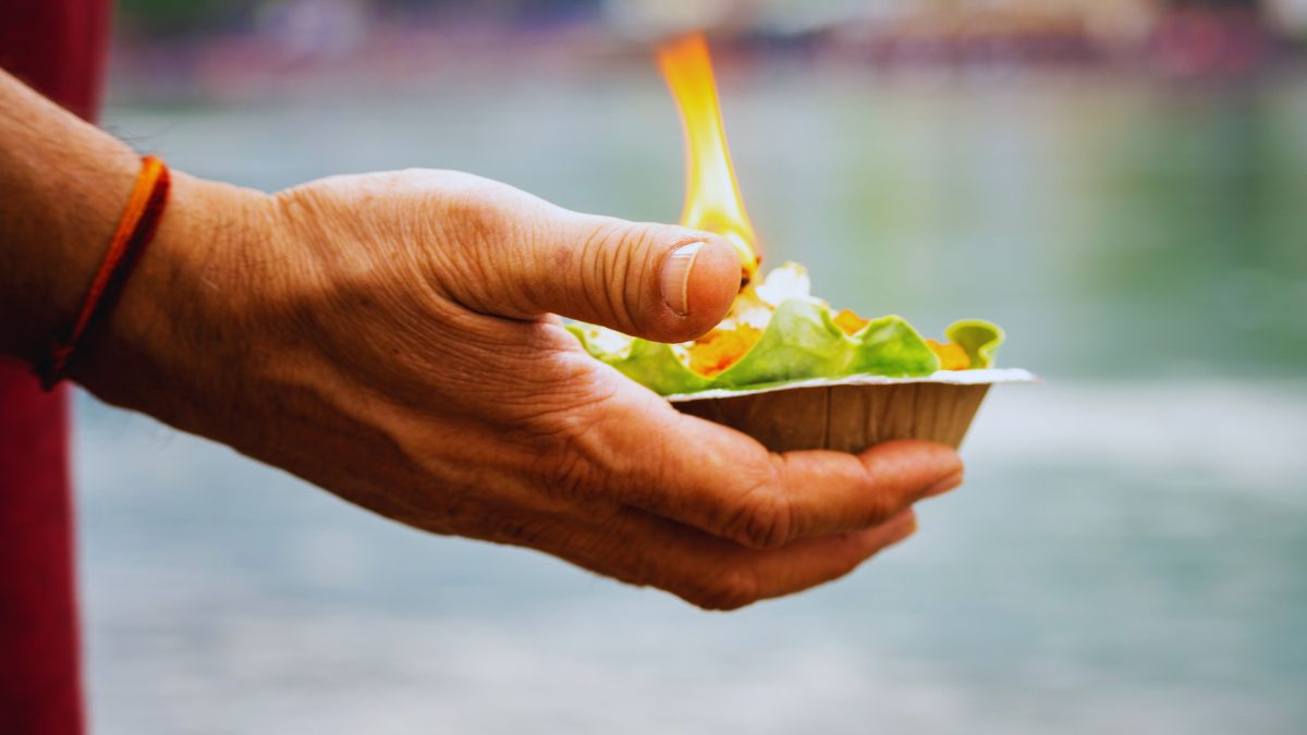 Magha Shradh 2024: Offering Tarpan To Pitra On This Day Is Highly ...