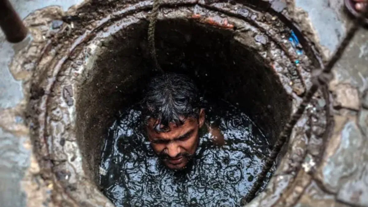 Congress Cites Govt Data Showing 92% Of Sewer Workers From SC, ST, OBC ...
