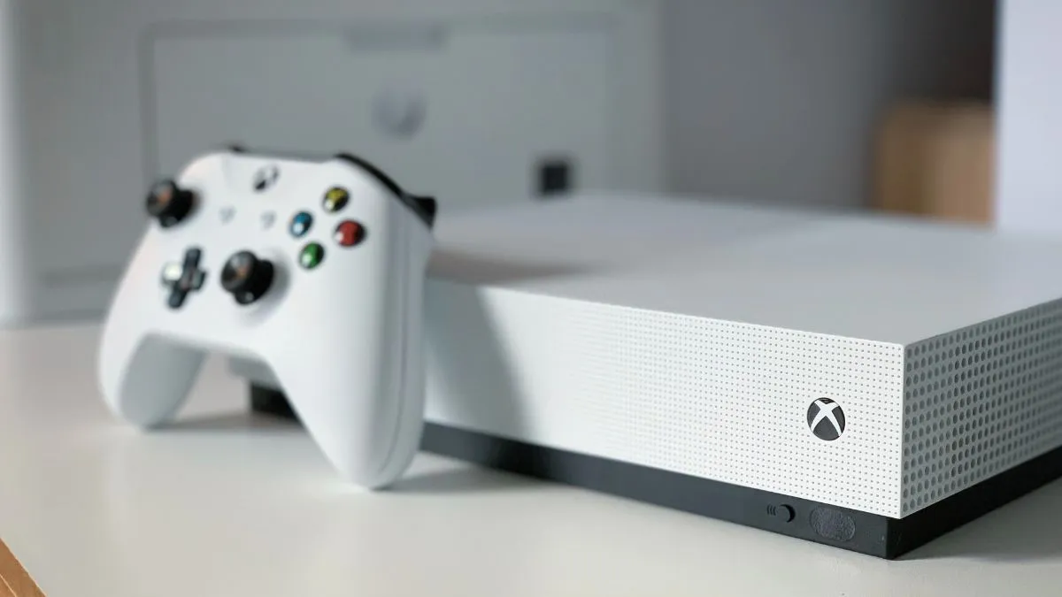 Xbox Server Down: After PlayStation Network Outage, Xbox Users Around ...