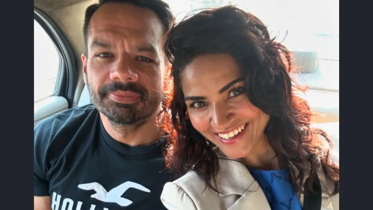 Gaurav Taneja And Ritu Rathee Pose For Happy Photo Together Amid ...
