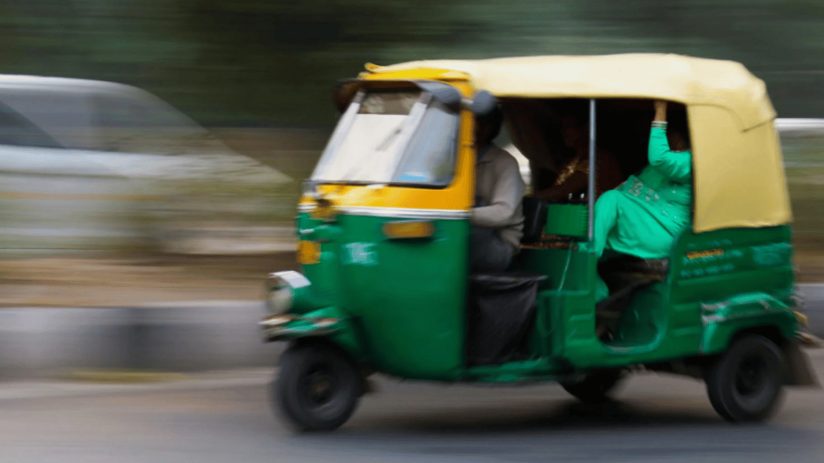 Bengaluru Auto Rickshaw Driver’s Innovative Way To Help Passengers ...