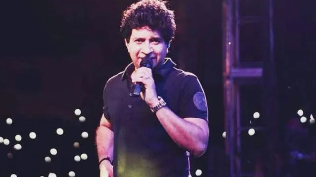 10 Beautiful Quotes By Greatest Playback Singer KK On Love, Memories ...