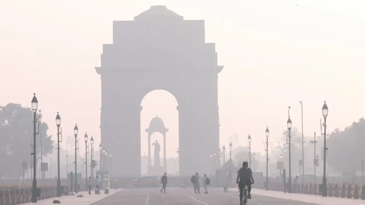 Delhi Pollution: Toxic Smog Chokes National Capital As AQI Remains In ‘Very Poor’ Category; GRAP ...