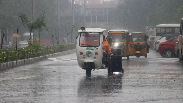 Karnataka Weather: IMD Issues Rain Alert In 14 Districts, Bengaluru Likely To Witness Showers In ...