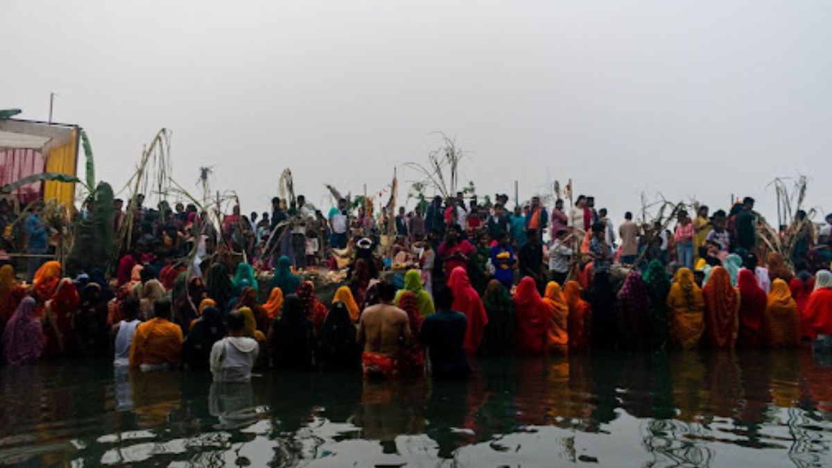 Chhath Puja 2024: Glimpses Of Arghya Rituals On Last Day Of Chhath | In ...
