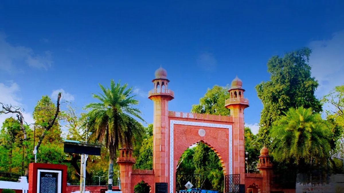 AMU Minority Status: From Azeez Basha's 1967 Case To Indira Govt's ...