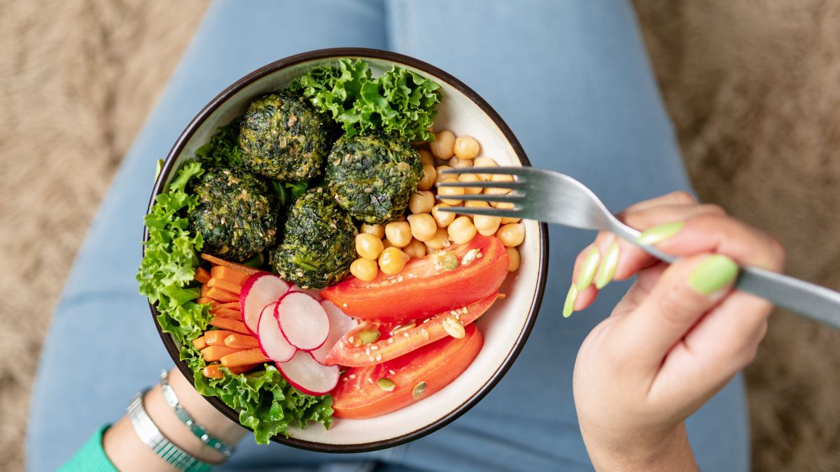 Expert Lists Top 5 Plant-Based Diets To Reduce Cancer Risk