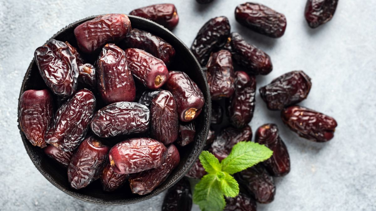 Difference Between Khajur And Chhuhara: Which Is Good For Your Health?