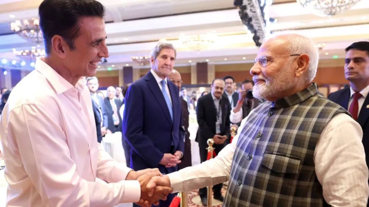 'Kaise Ho Bhai?' PM Modi Meet Akshay Kumar At Event In Delhi, Shares Pic