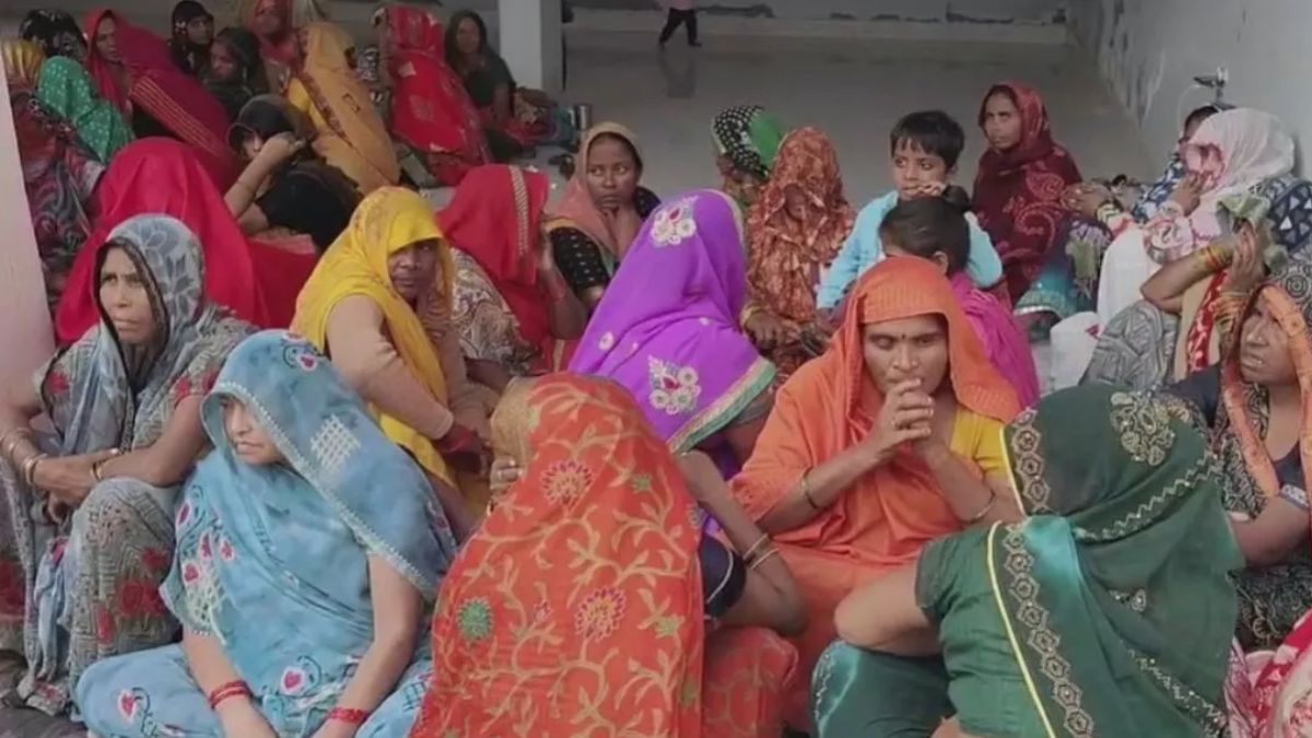 UP Bypolls: Dalit Woman Found Dead In Sack, Family Alleges Murder Over ...