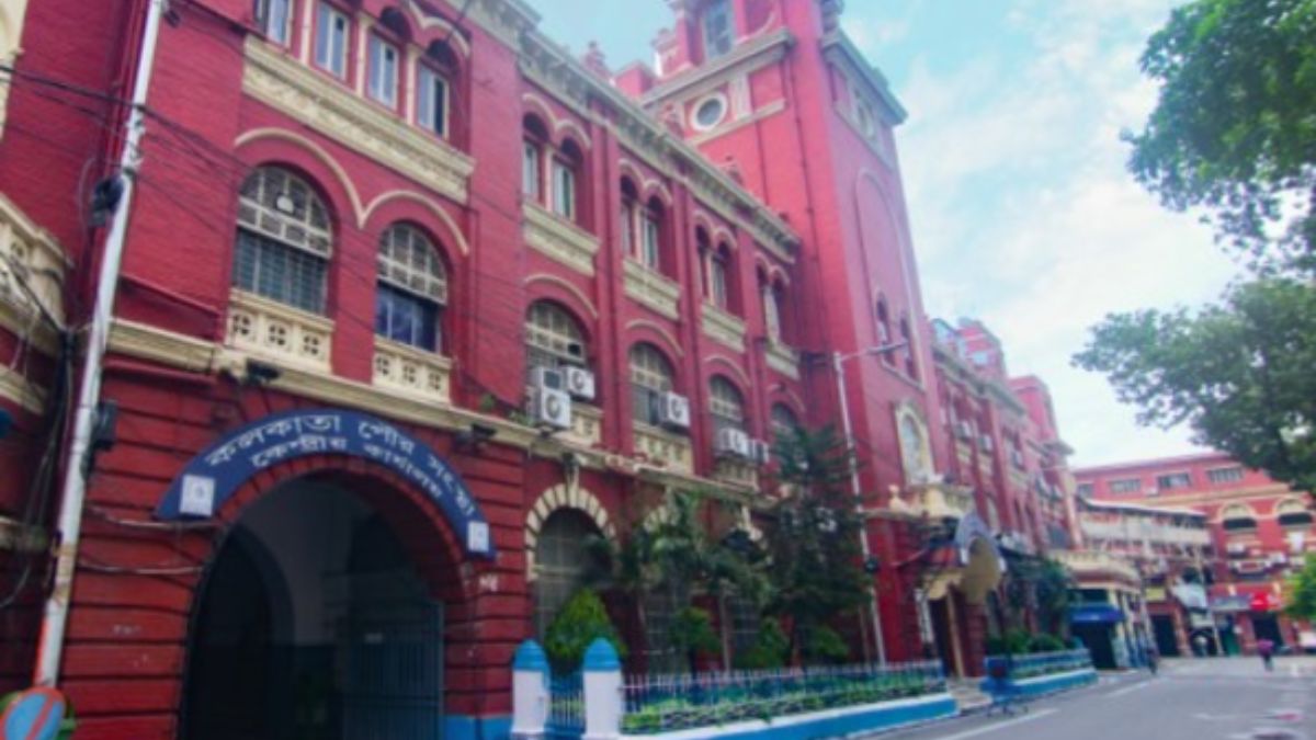 Kolkata Civic Body Mandates Bengali Signboards For All Shops, Eateries ...