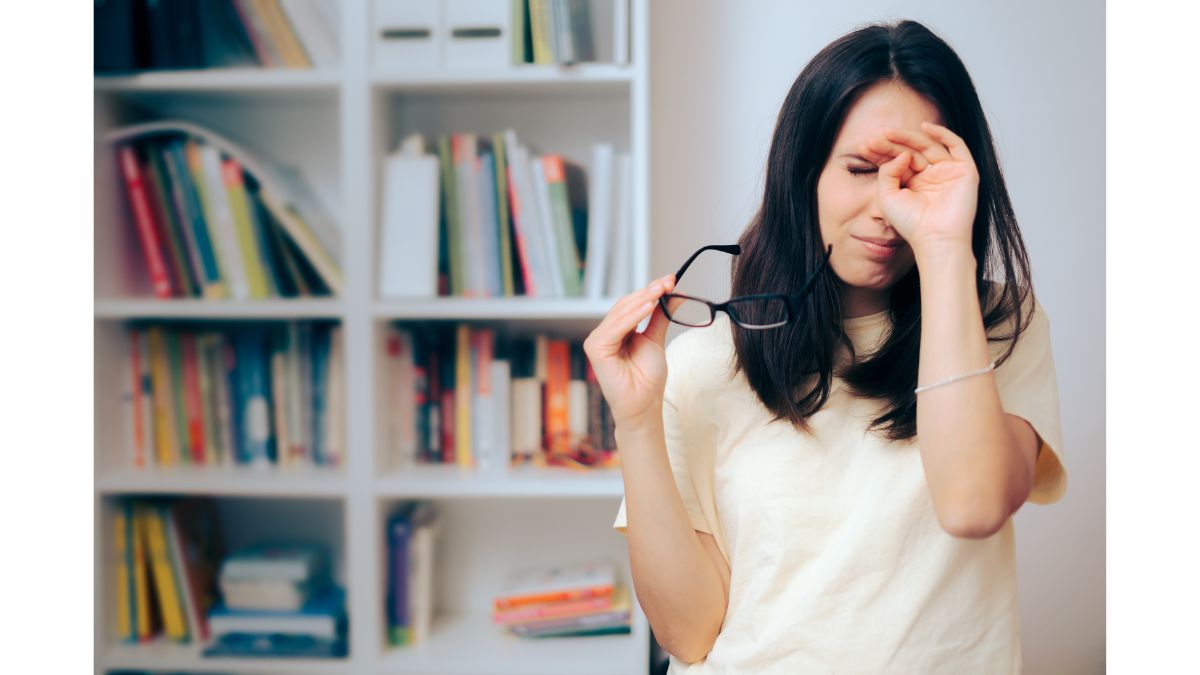 Rubbing Eyes To Smoking; Doctor Lists Unhealthy Habits You Must Avoid ...